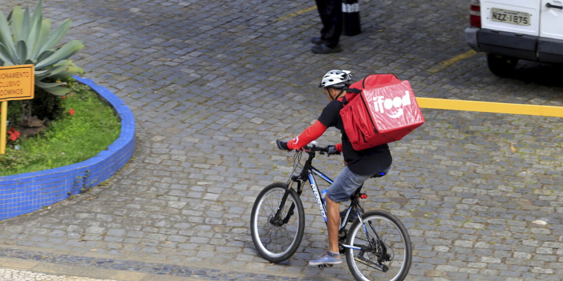 Estudo mostra monopólio recorde do iFood no Brasil em meio a ação no ...