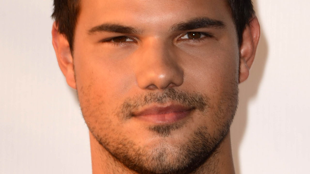 De Jacob a Empresário: A Revolução Milionária de Taylor Lautner ...