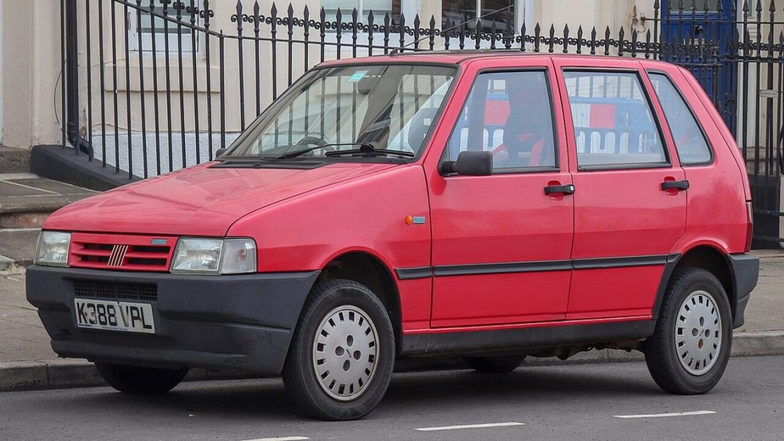 Modelo xodó e urbano da Fiat chega por R$ 25.000 e faz até 15 km por ...