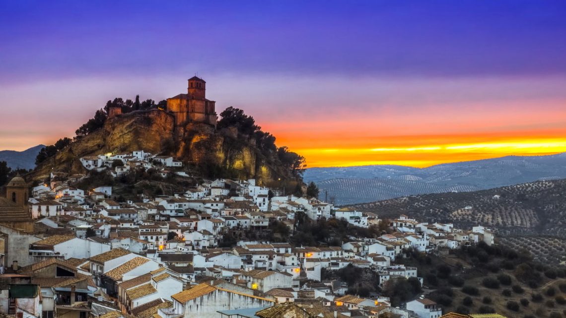 Granada é a cidade mais fascinante da Andaluzia com o Alhambra ...