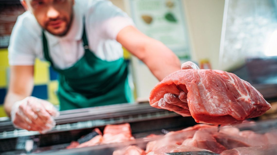 Qual o melhor dia para ir ao mercado comprar carnes? - Monitor do Mercado